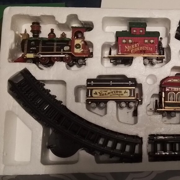 Holiday | Lemax Christmas Train | Poshmark